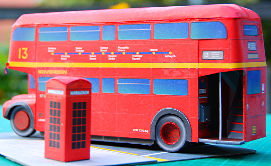Lutz's Web Site: Paper Model Routemaster Bus